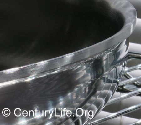 Cladded sidewalls vs. disc-bottomed cookware: which is better?